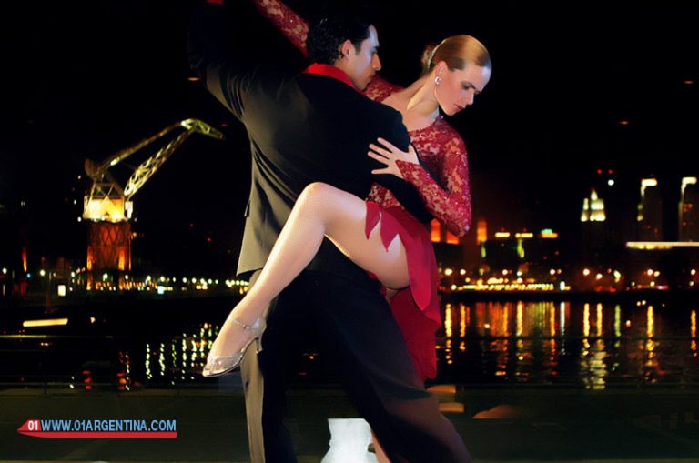 The route of the tango in Buenos Aires and typical tango shows.
